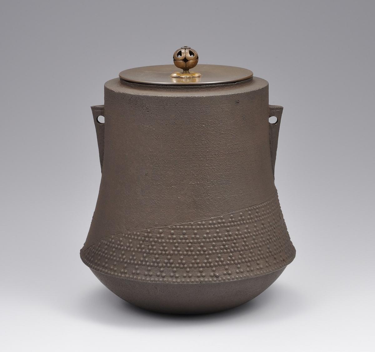 鱗霰文富士釜 (Kei Eda) - Traditional Japanese art - Gallery Japan